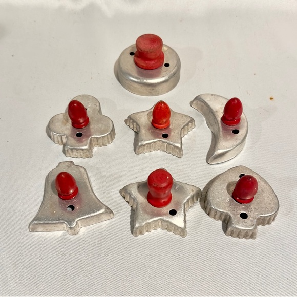 Vintage | Kitchen | 95s Aluminum Cookie Cutters Biscuit Cutter Red ...